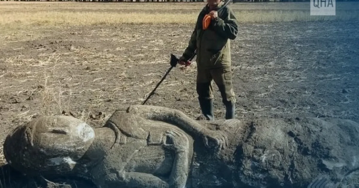 Kırgızistan Isık Göl'de tarihe ışık tutacak balbal keşfi - QHA - Kırım ...