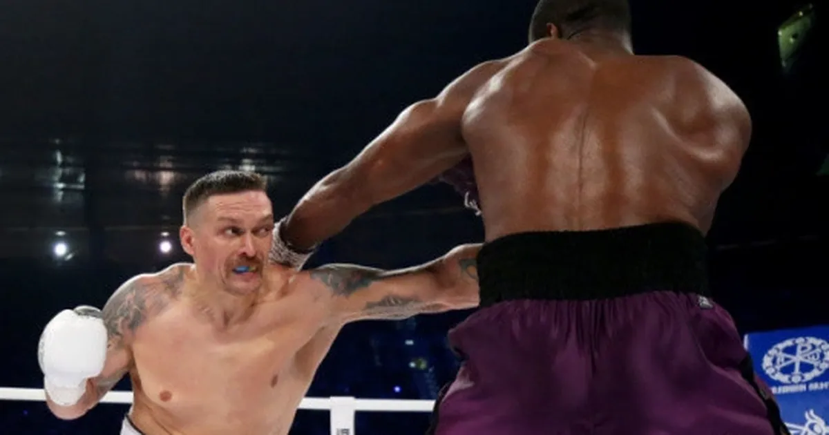 Ukraynalı boksör Oleksandr Usık, dünya ağır siklet şampiyonu ünvanını ...